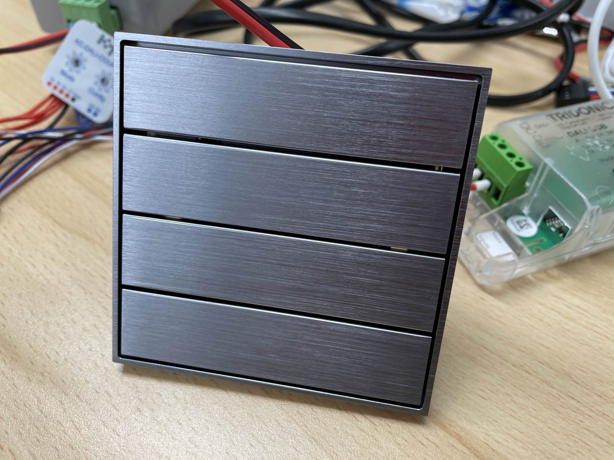 KEYTEC KC-DALI-COUPLER DALI-2 Multi-couplerを調べて動作確認してみた – スマートライト株式会社